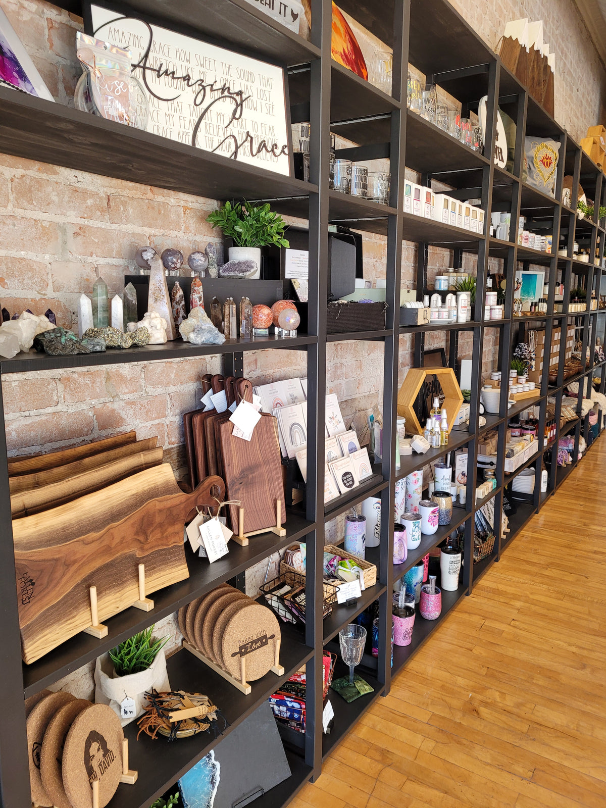 Betty’s Marketplace | Local & Pre-Loved Goods in Tillsonburg – Betty's ...